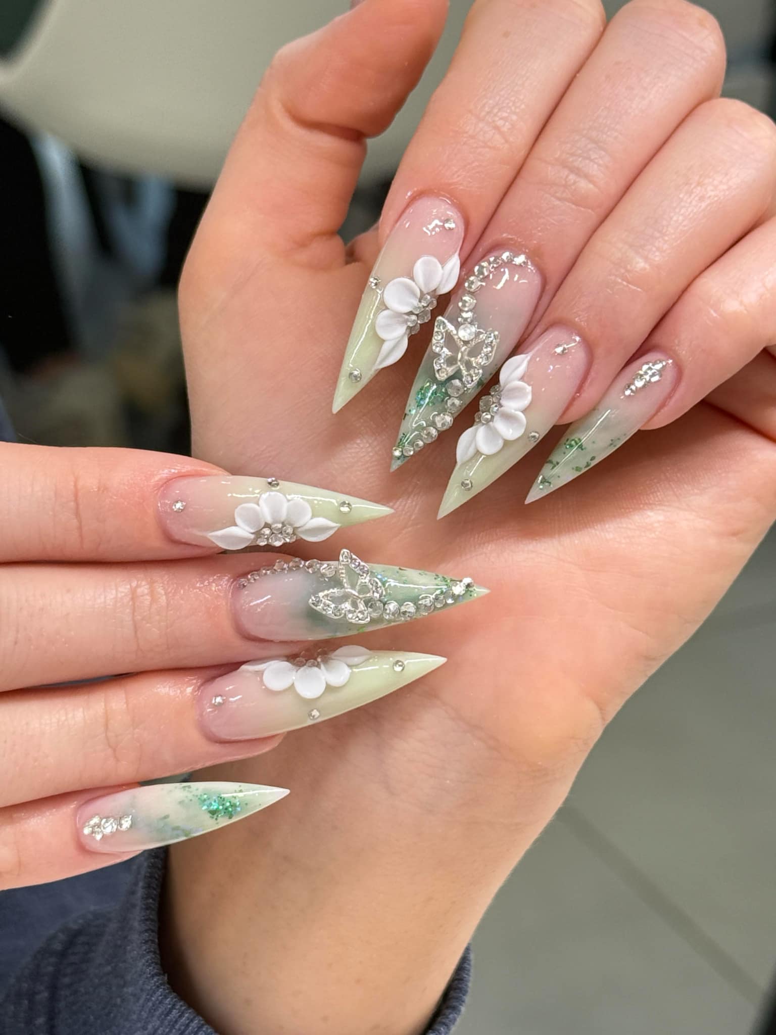 Okaluxe Nail Lounge - Nail Salon in Kelowna, BC V1V 1Z6