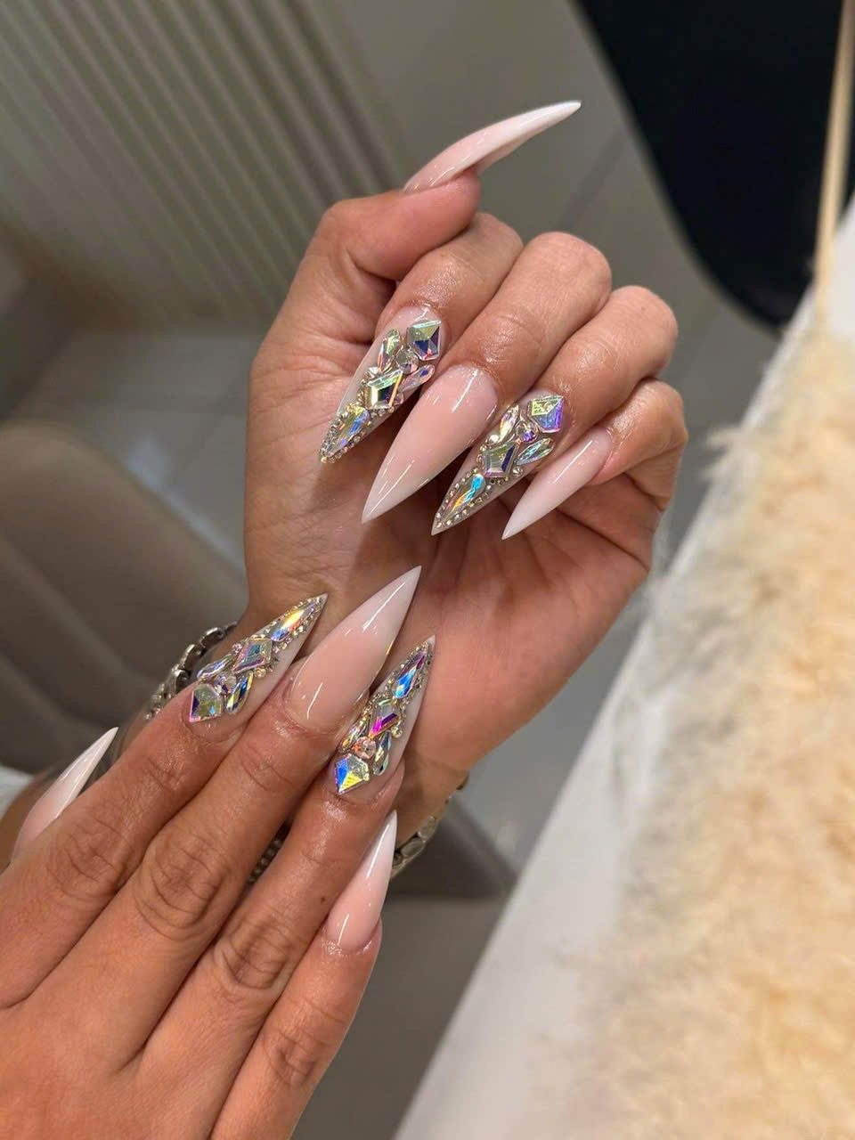 Okaluxe Nail Lounge - Nail Salon in Kelowna, BC V1V 1Z6