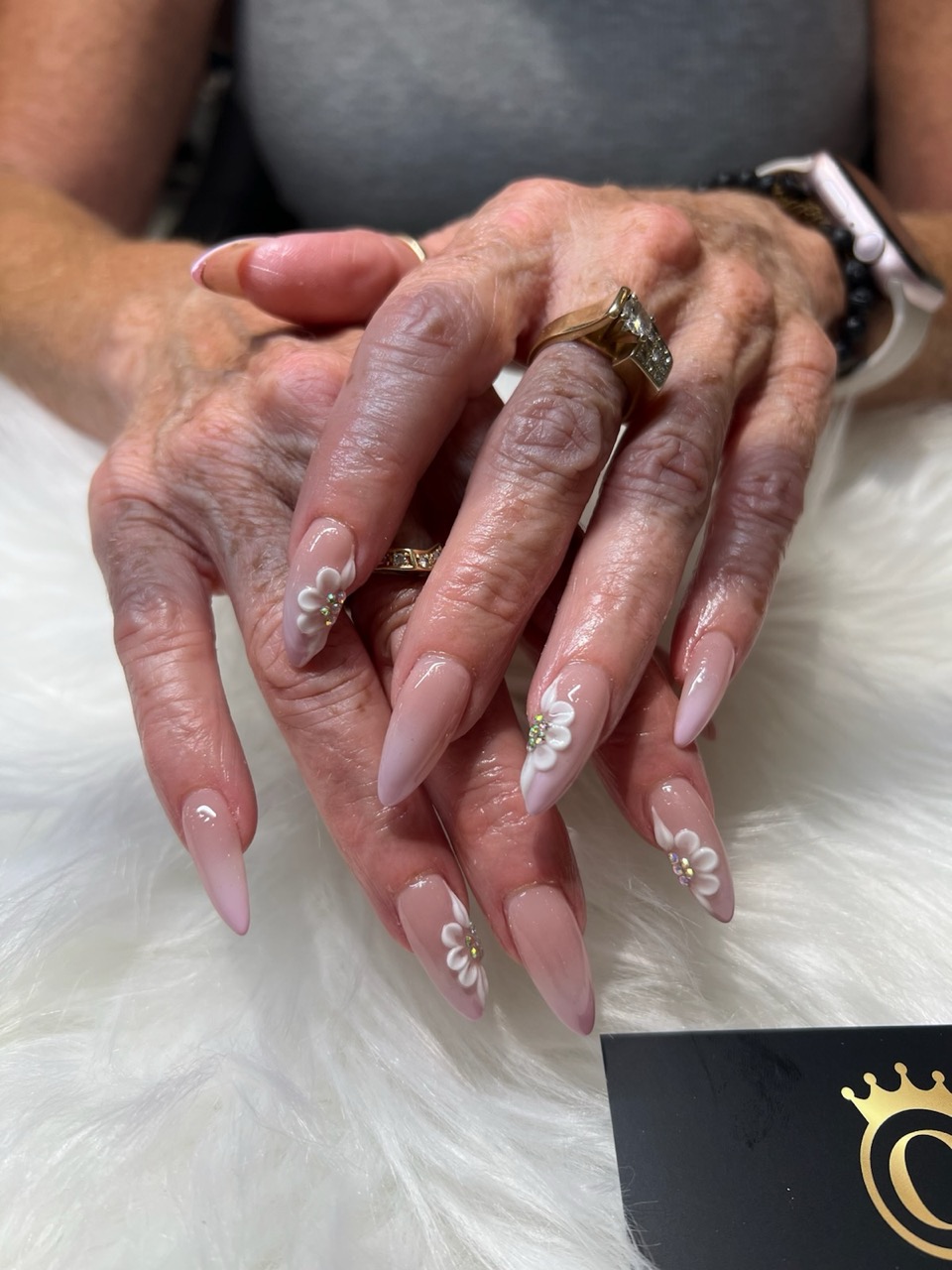 Okaluxe Nail Lounge - Nail Salon in Kelowna, BC V1V 1Z6
