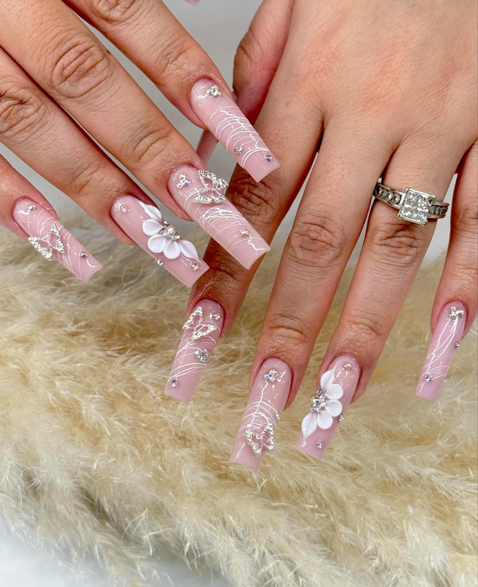 Okaluxe Nail Lounge - Nail Salon in Kelowna, BC V1V 1Z6